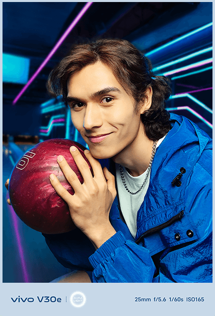 vivo V30e-Aura Light Portrait, Sony IMX 882 Camera | vivo ph